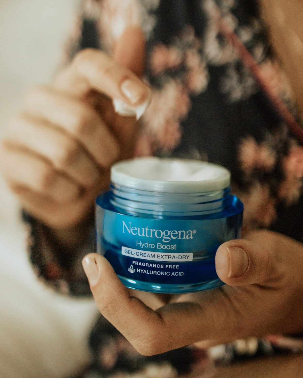 Happy Hydrating with Neutrogena Hydro Boost Line – Color Me Sassy